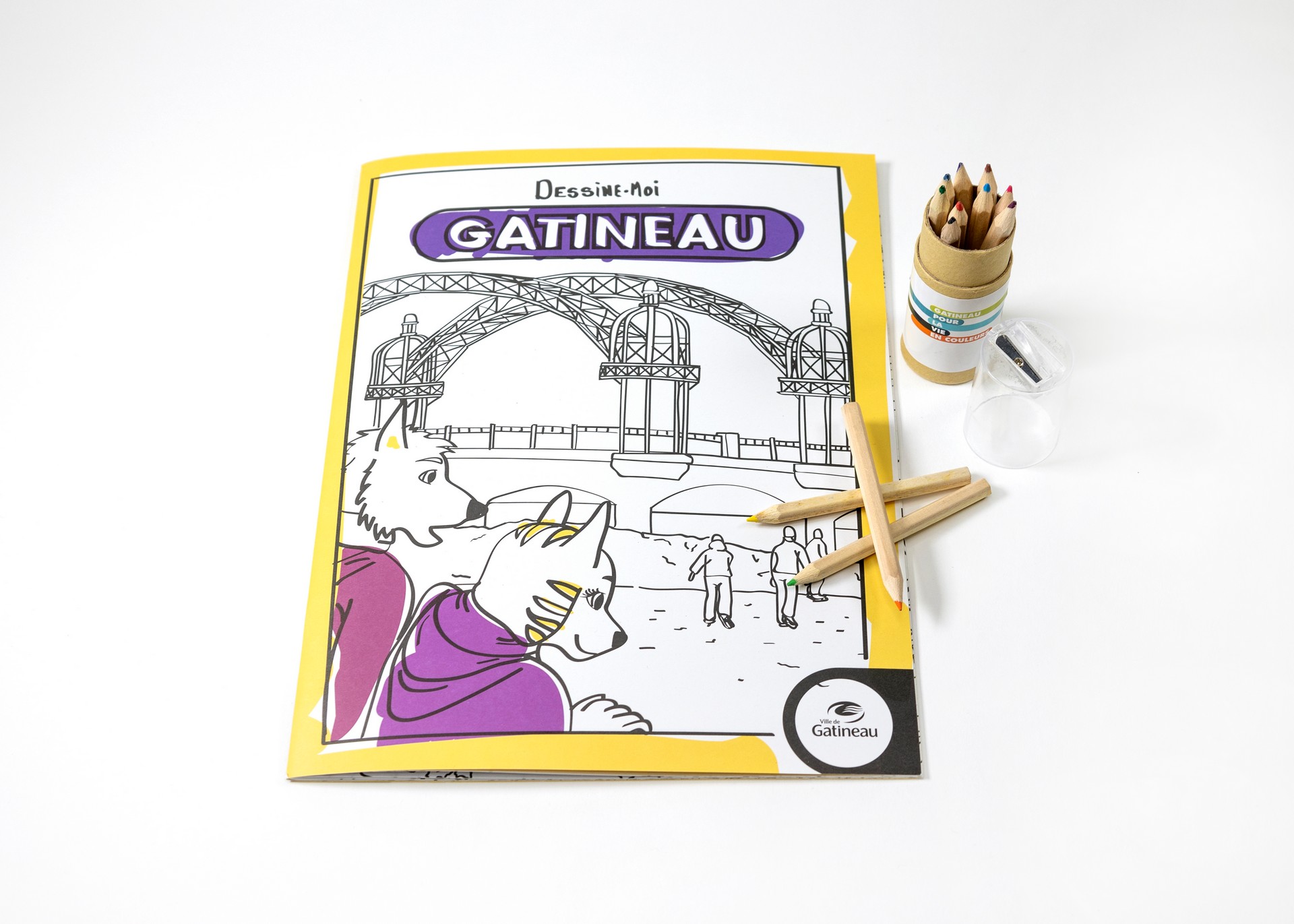 Cahier à colorier et crayons de couleur - Ville de Gatineau
